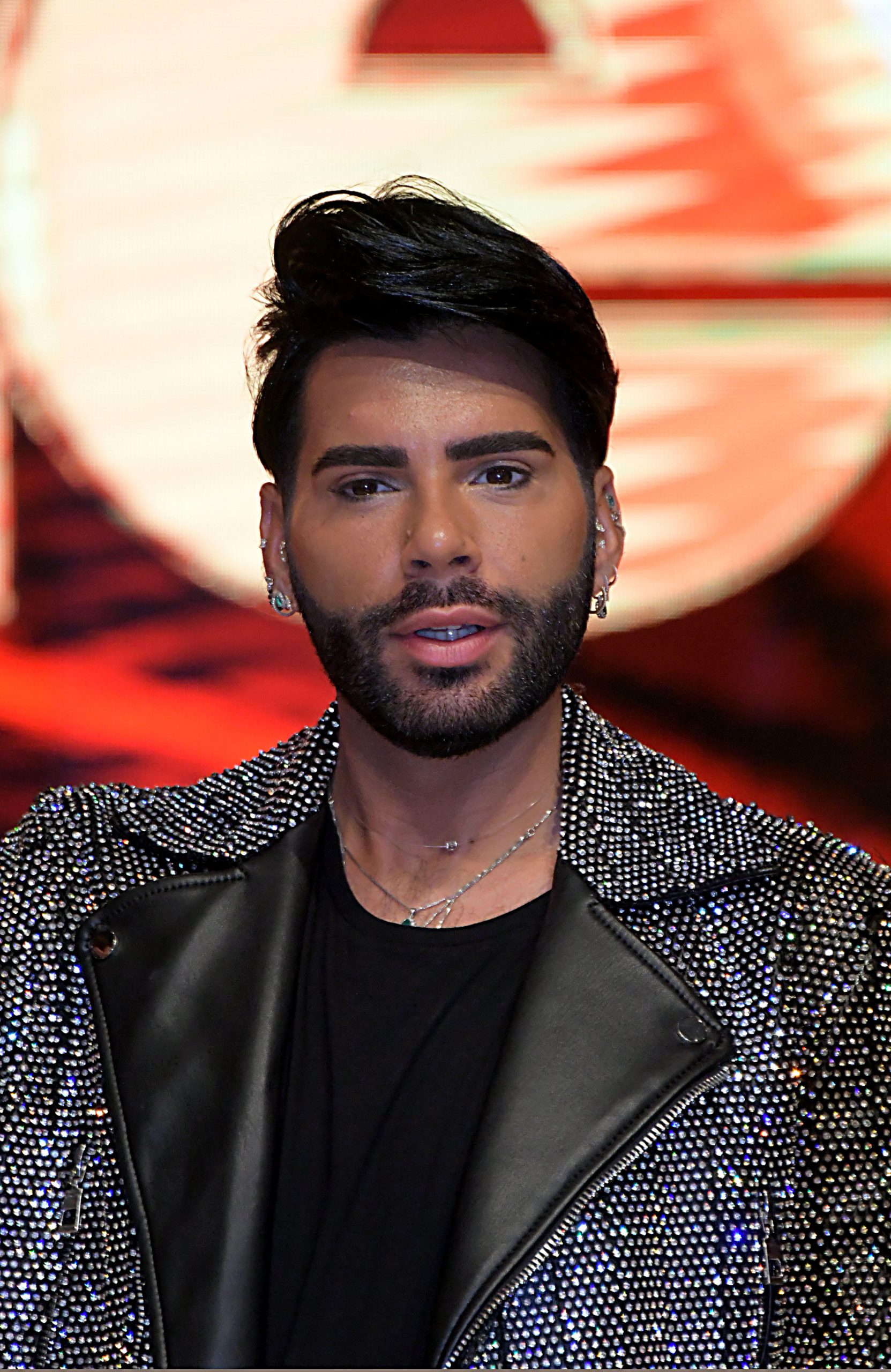 Federico Fashion Style multato, la polizia irrompe nel negozio di ...